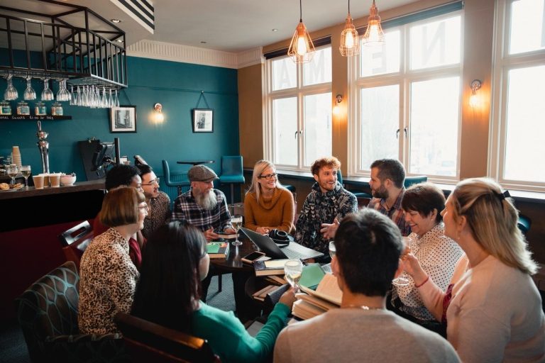 Social Clubs and Society: How British Customs Influence on Canada’s ...